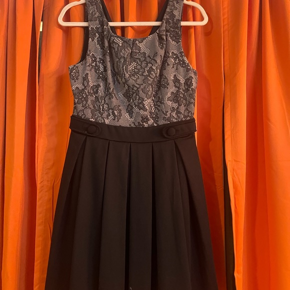 Elle | Dresses | Elle Dress Zipper Back | Poshmark